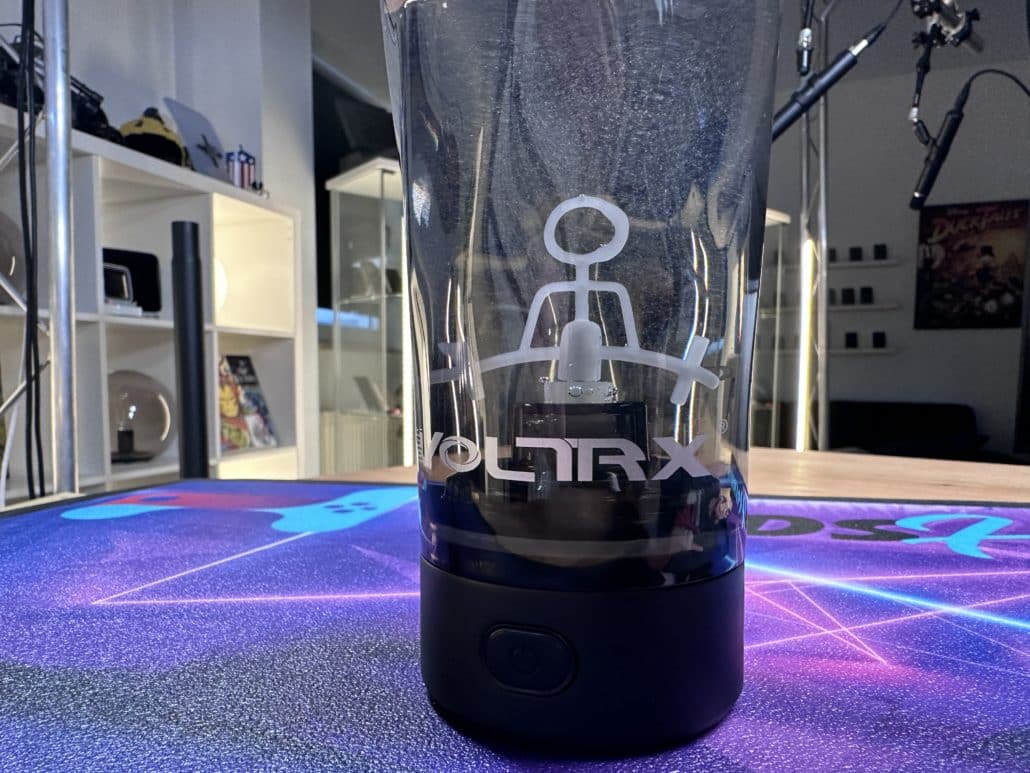 Elektrischer Shaker von VOLTRX - den Eiweißshake direkt im Studio mixen ...