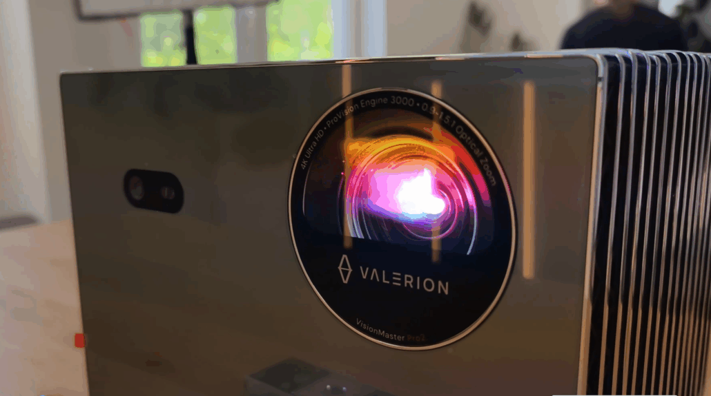 Valerion VisionMaster Pro 2 - Gaming trifft Heimkino mit RGB-Triple-Laser
